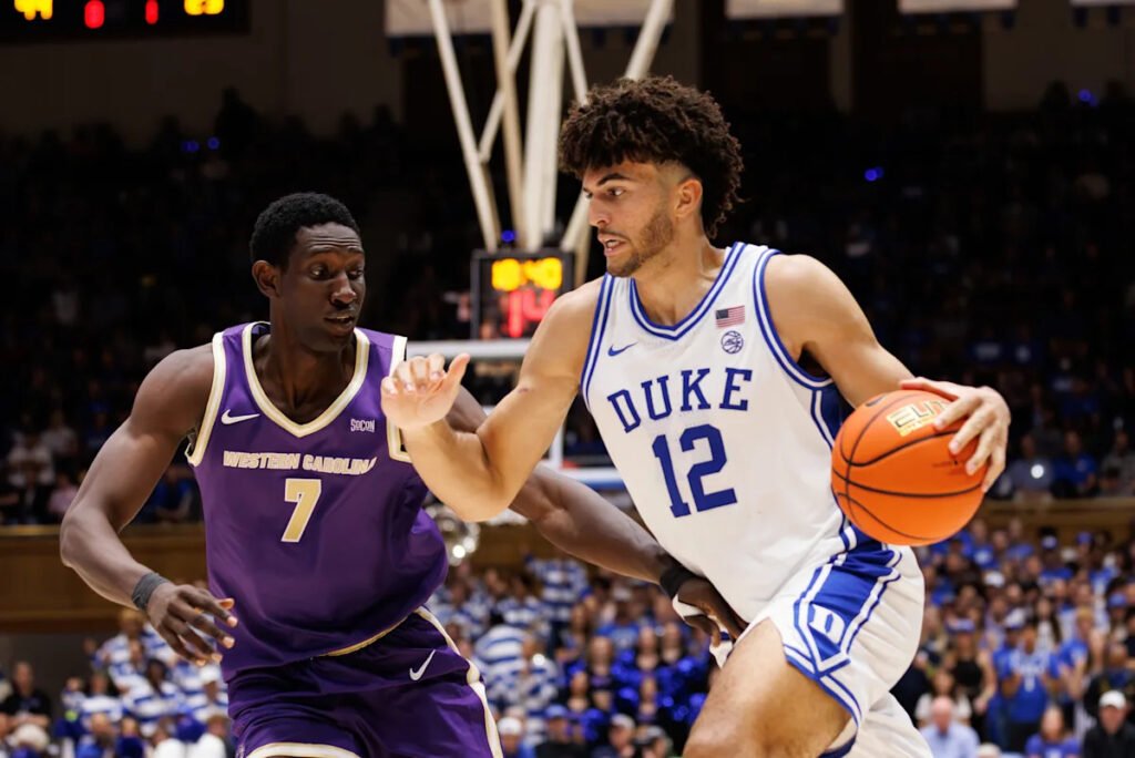 Los gemelos Boozer obtienen cifras dobles y un total de 39 puntos ...